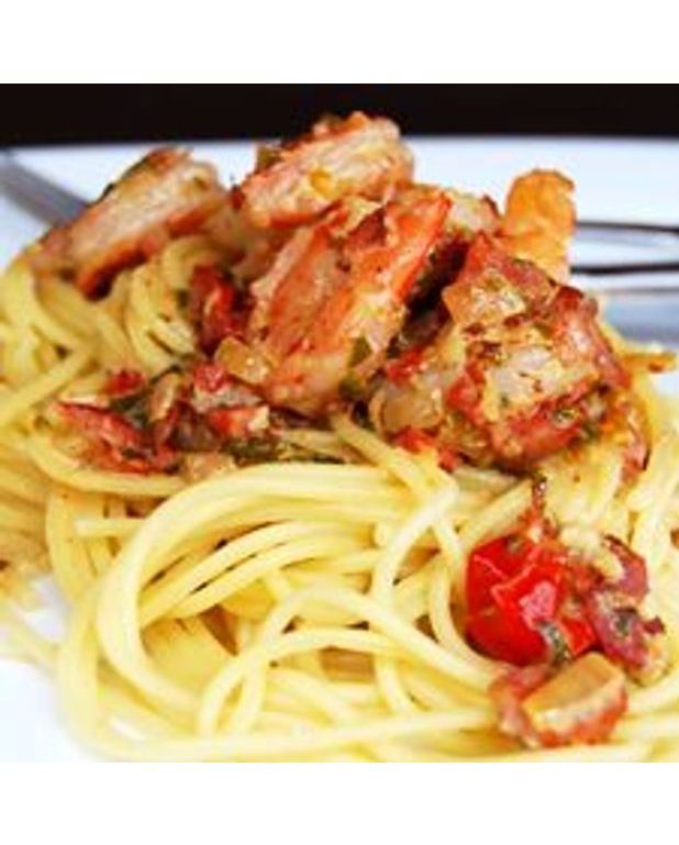 Spaghetti Sauce Pesto Au Vin Blanc Crevettes Et Chorizo Les Hot Sex